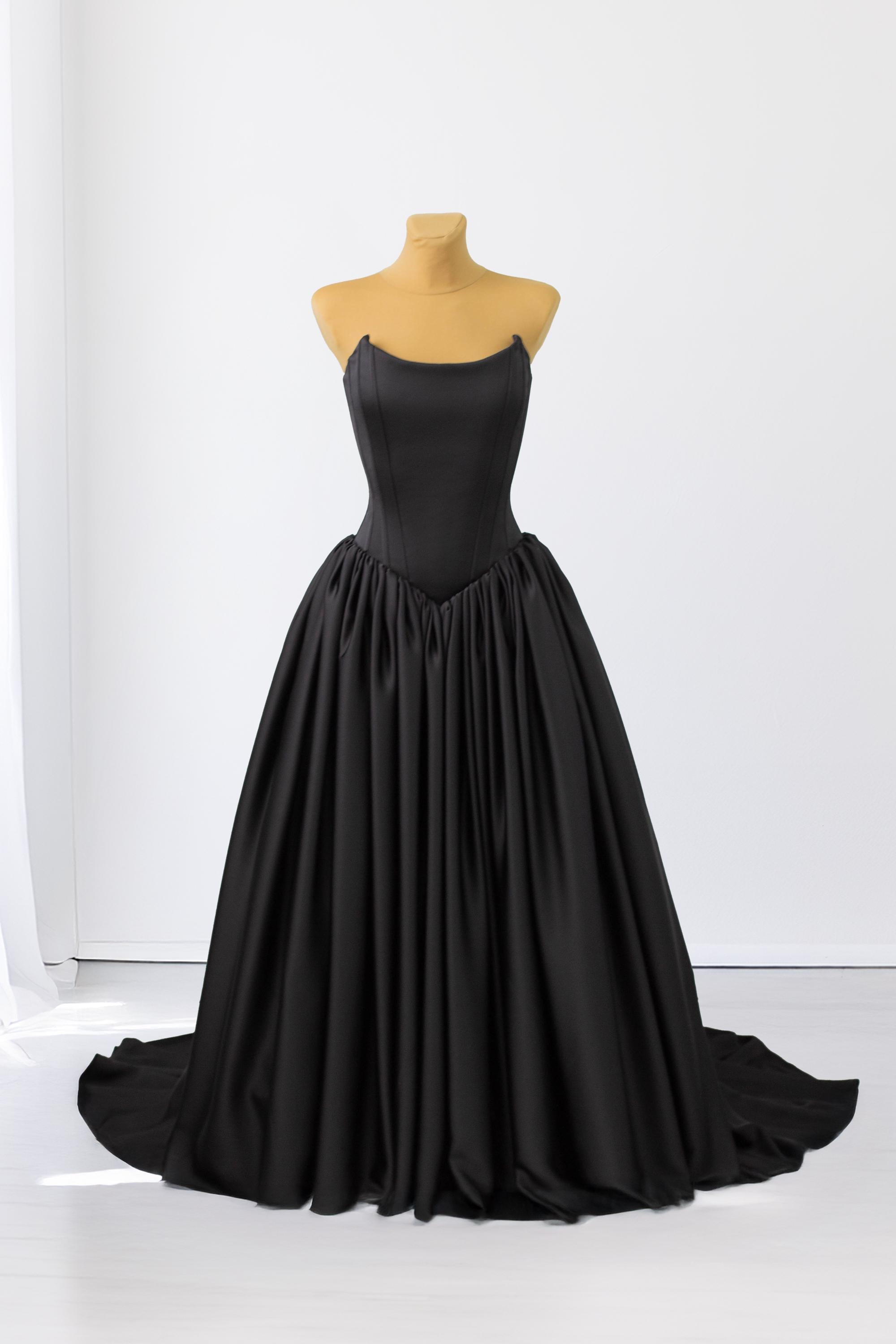 Custom Black Wedding Dress With Long Train, Dramatic Corset Bridal Gown ...