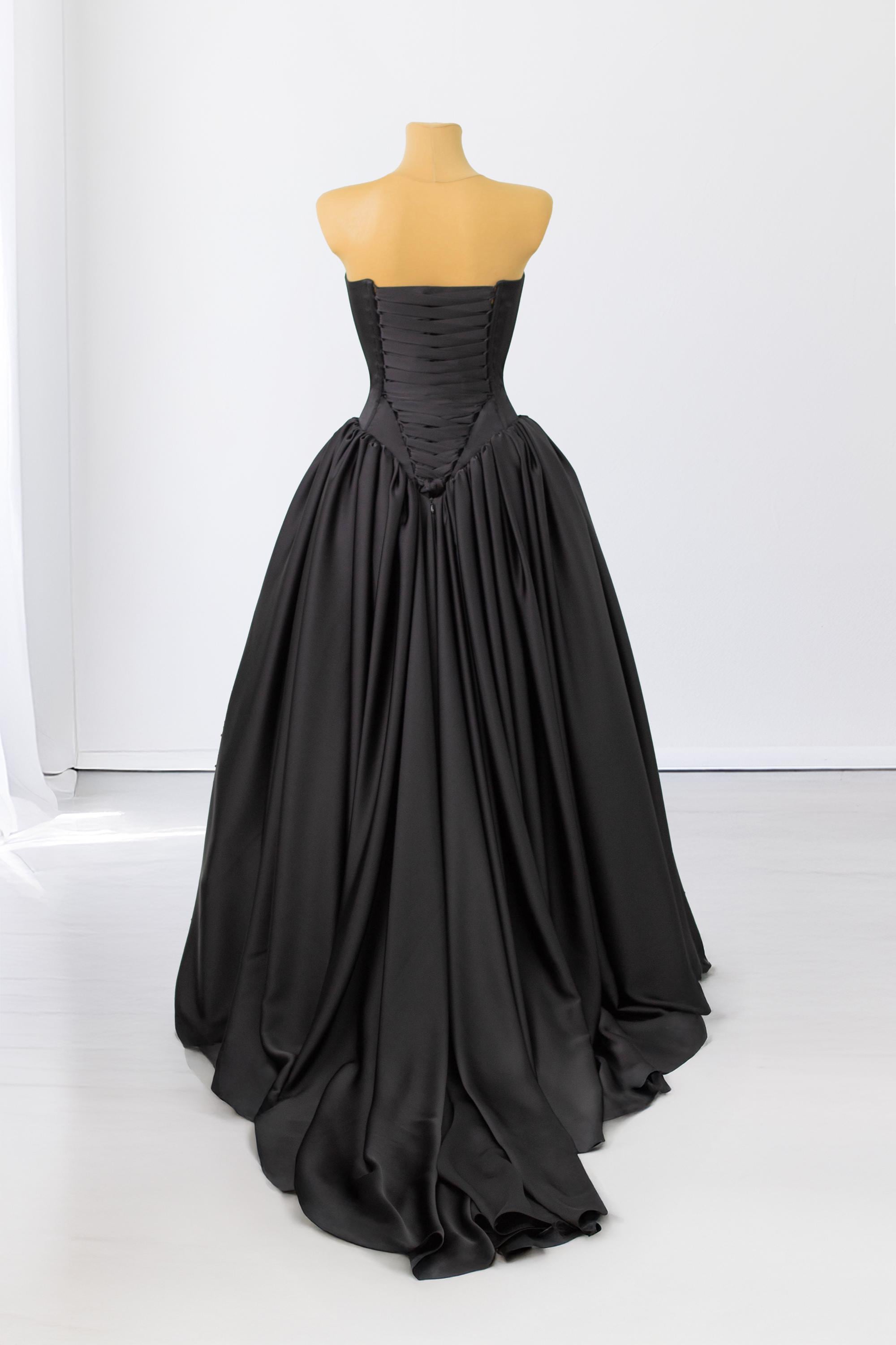 Custom Black Wedding Dress With Long Train, Dramatic Corset Bridal Gown ...