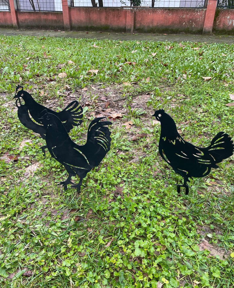 Metal Chicken Garden Yard Art, Farmhouse Garden Decor, Outdoor Metal ...