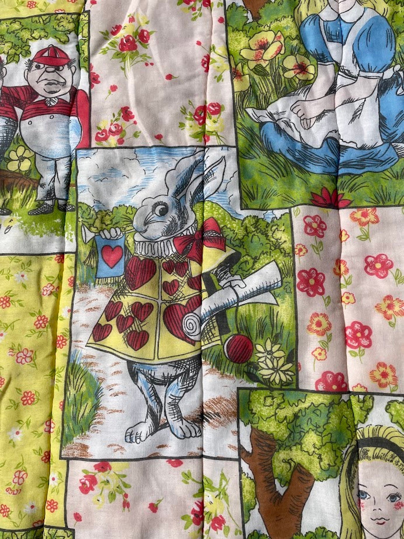 Alice in Wonderland Vintage Sleeping Bag Blanket Mad Hatter Tweedle Dee ...