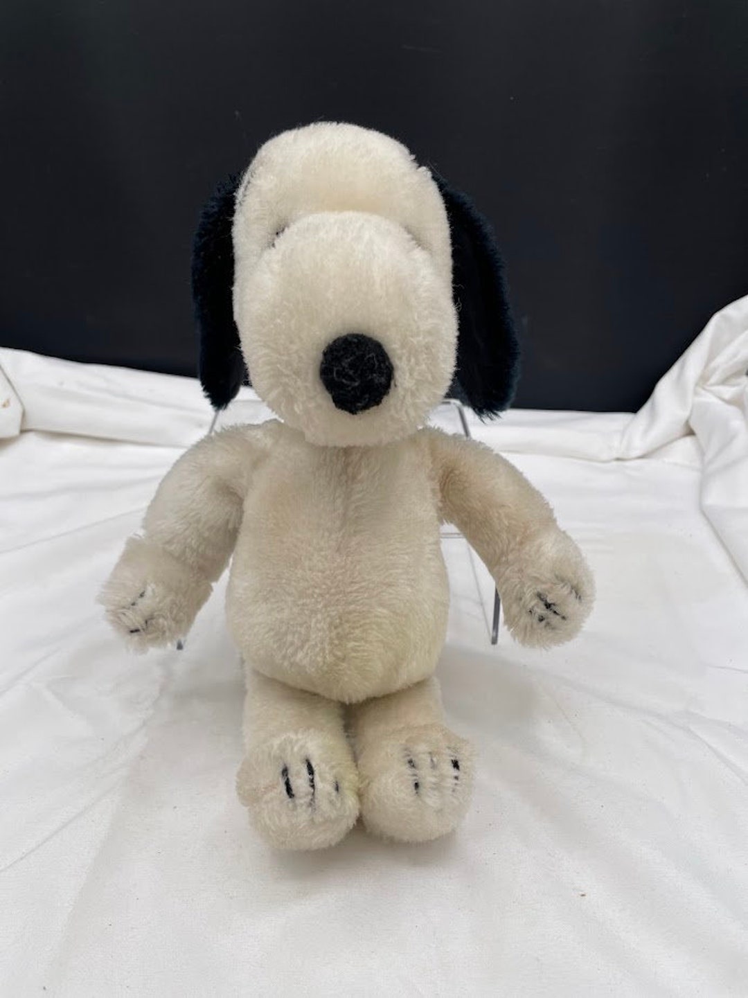 United Features Syndicates Snoopy Plush Vintage Pre Loved Peanuts ...