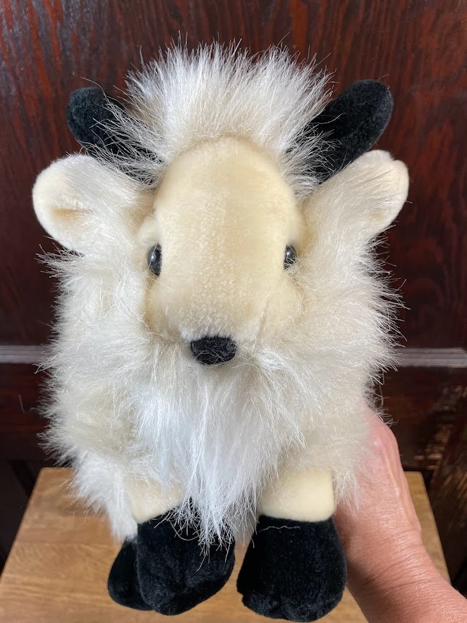 1988 Sugar Loaf Plush Mountain Goat White Fuzzy Goat Ram Black Horns ...