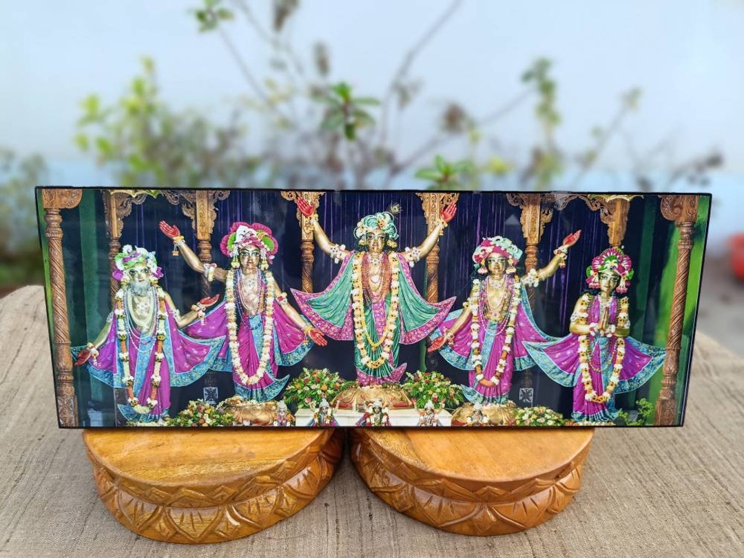 Beautiful Iskcon Mayapur Pancha Tattva Picture, Size 616 Inches ...