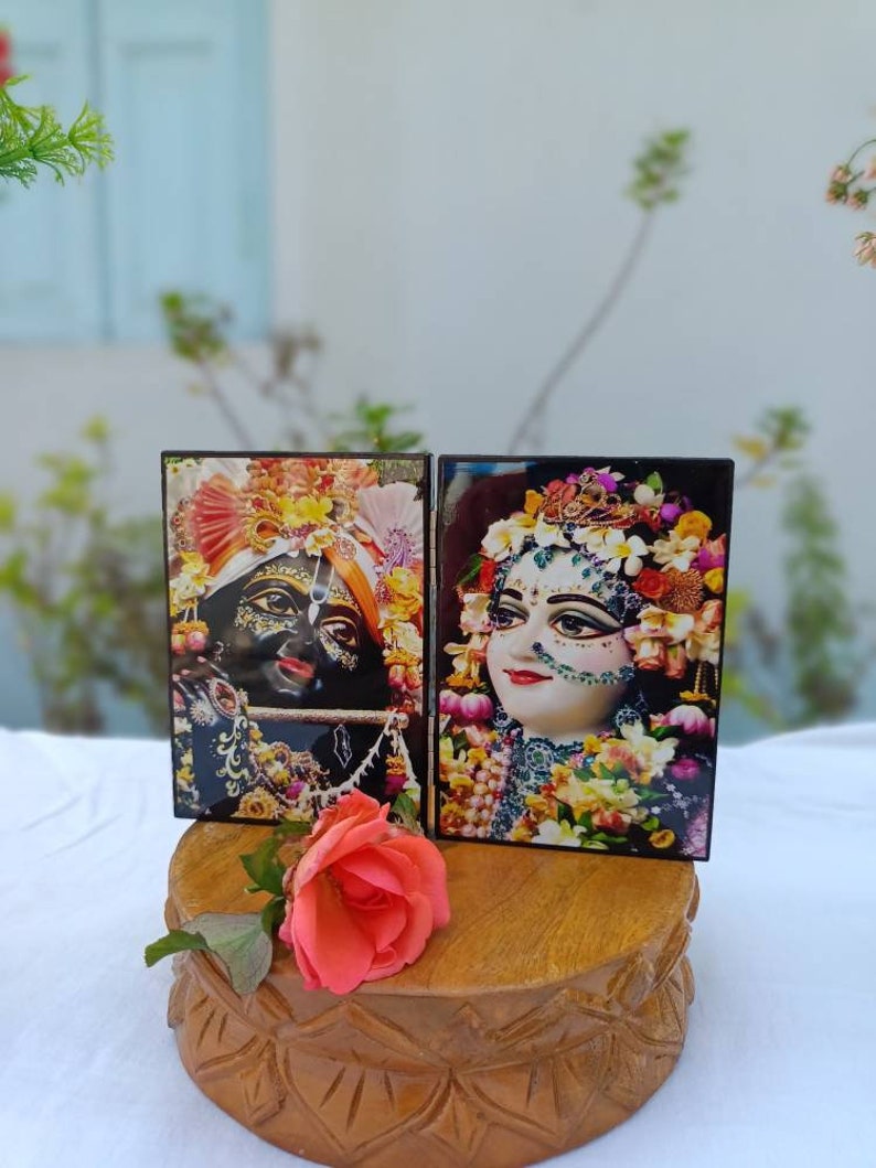 Iskcon Mayapur Radha Madhab Picture Size 46 Inches Laminated - Etsy