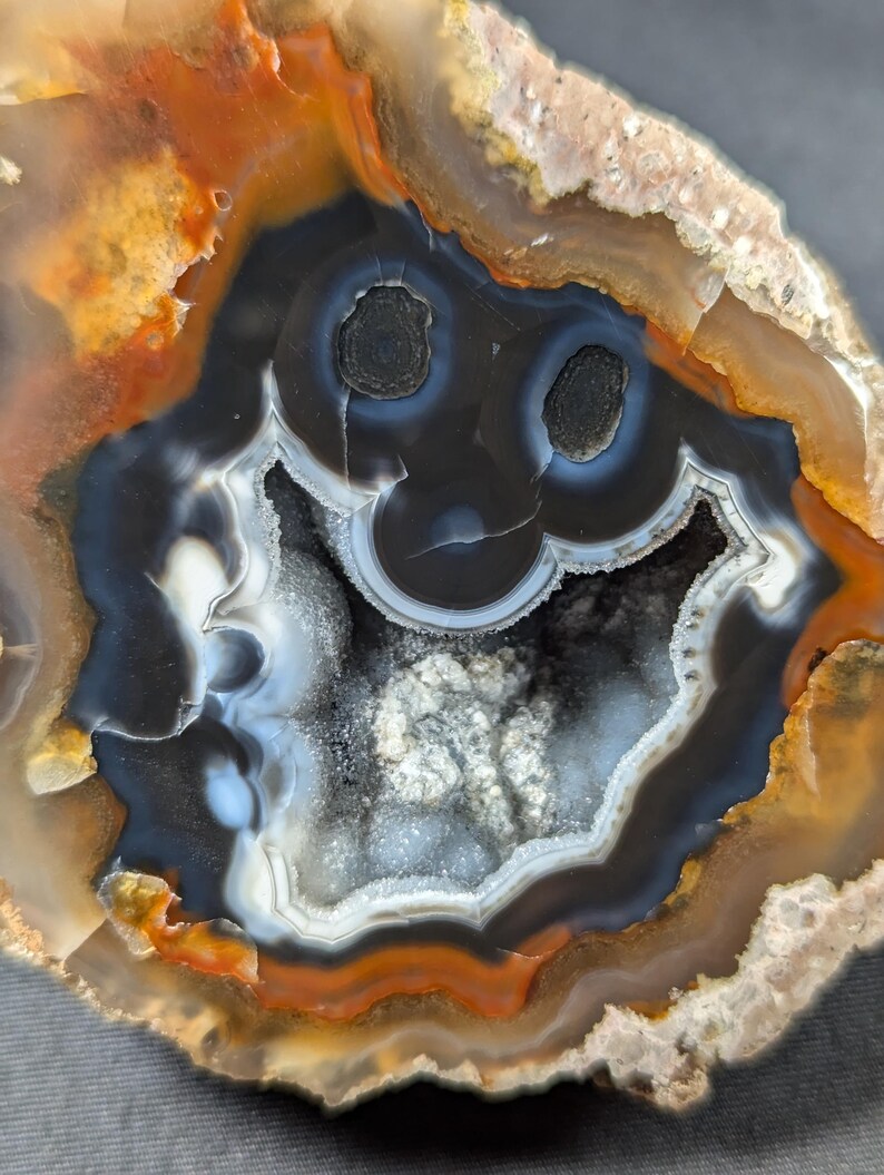 OUTRAGEOUS!!! Smiley Face Agate From Turkey - Eyes, Nose, and Druzy ...