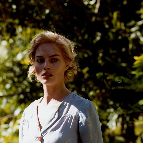 Margot Robbie Signature - Etsy