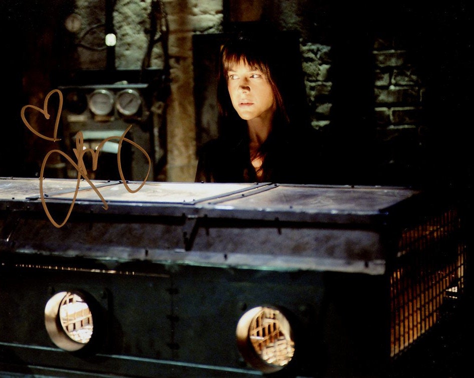 Julie Benz SAW 5 in Person Signed Photo - Etsy