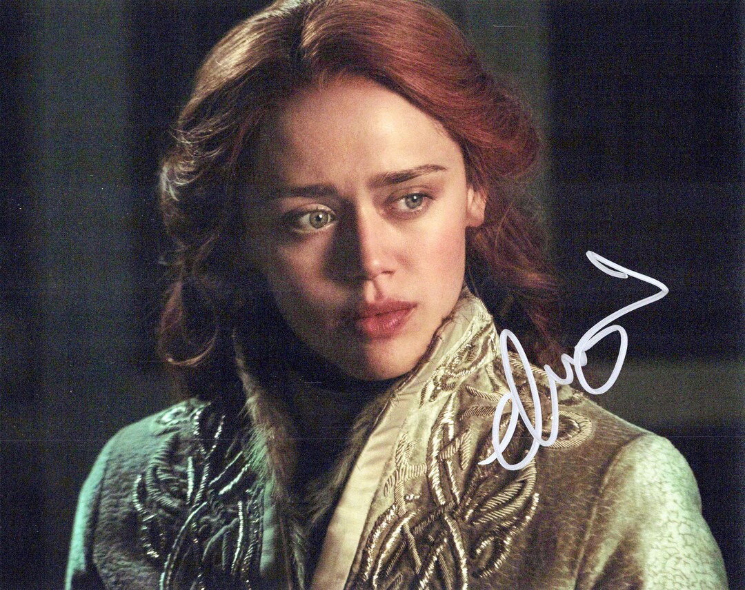 Daisy Head SHADOW AND BONE in Person Signed Photo, Authentic ...