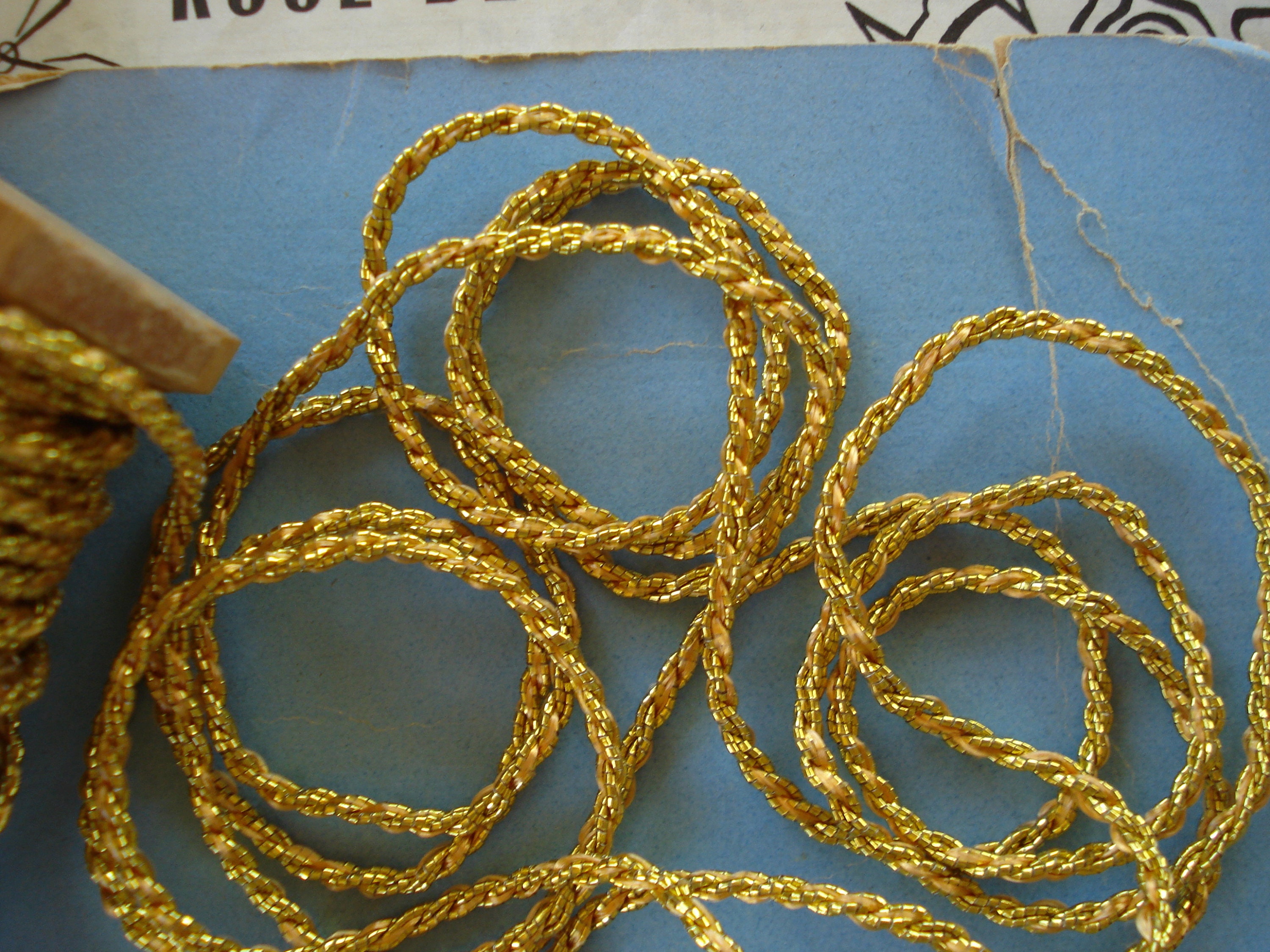 1y Vintage French 1/8" Gold Rope Twist Metallic Round Cord Thread Twine ...