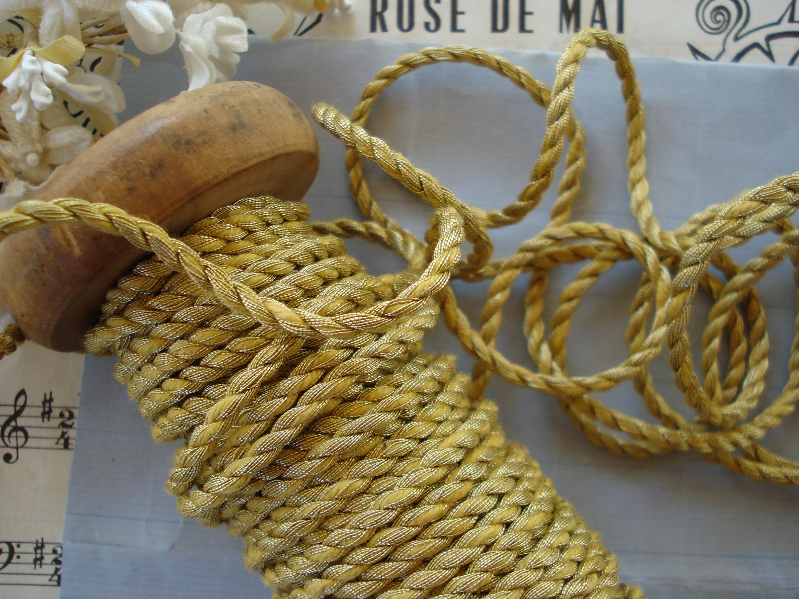 1y Antique French 1/8" Gold Metallic & Floss Thick Round Rope Cord ...