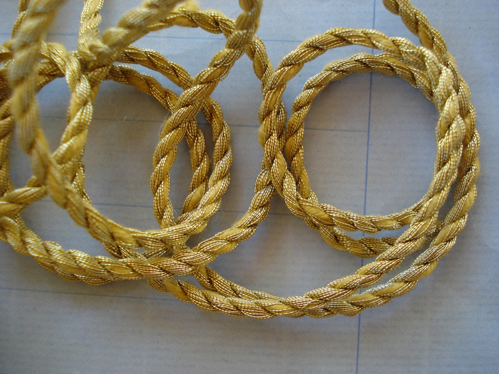1y Antique French 1/8 Gold Metallic & Floss Thick Round Rope Cord ...