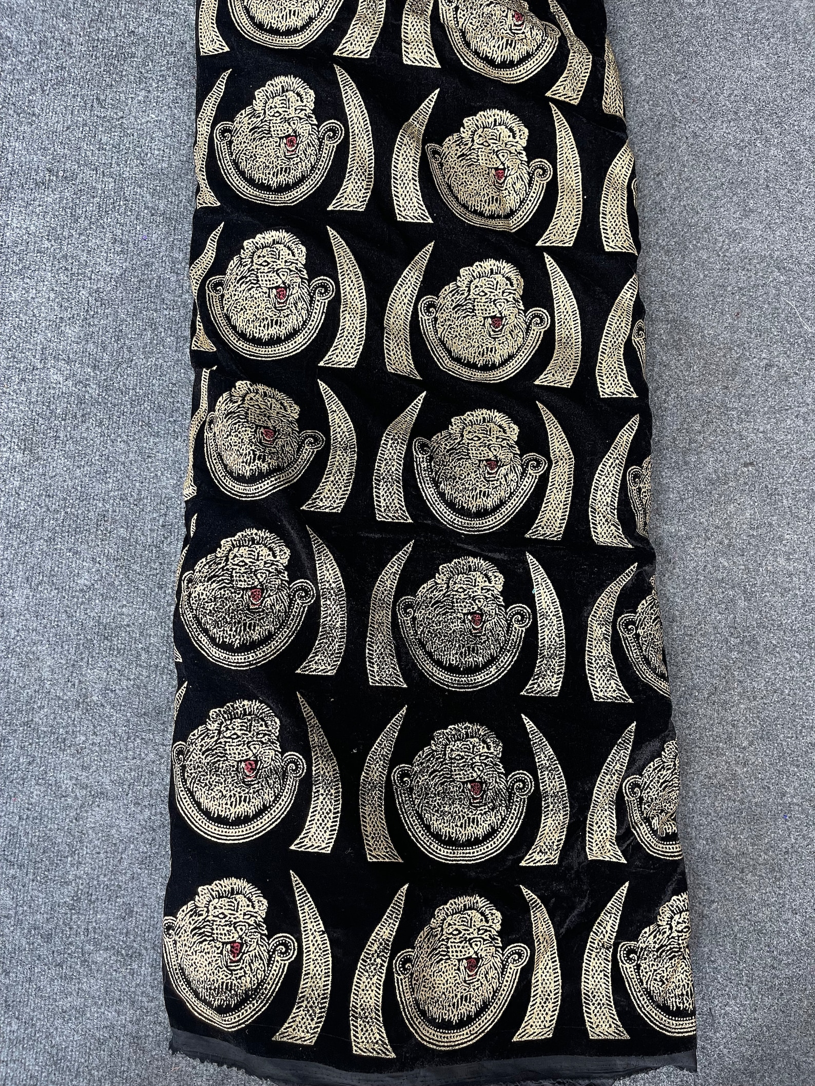 Black Isi Agu Velvet Fabric, Royal African Black and Gold Velvet Isi ...