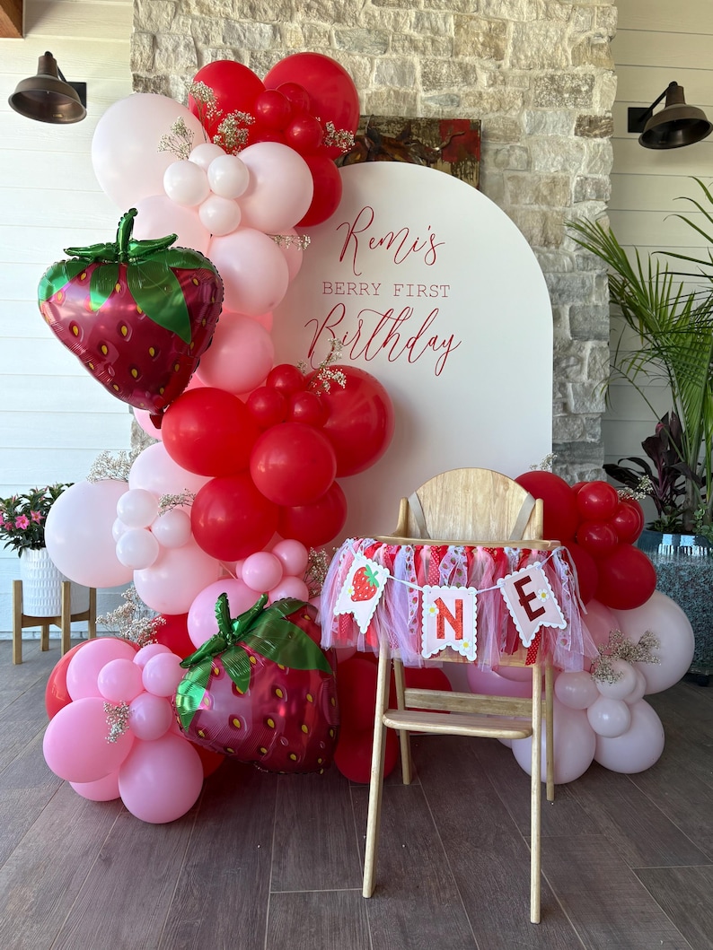 Berry First Birthday Balloon Garland Kit, Strawberry Party Decor - Etsy