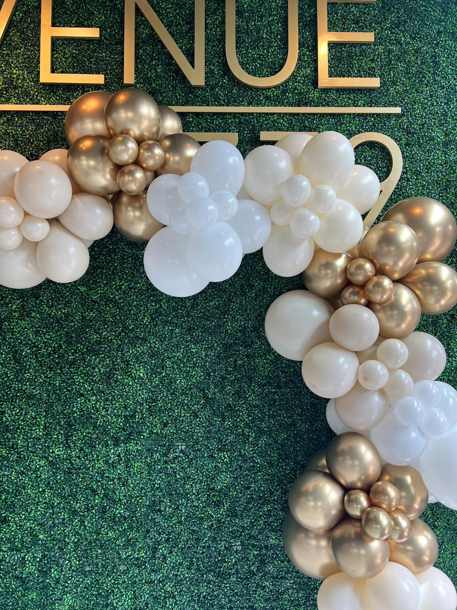 Neutral Balloon Garland, Neutral Balloons, White Balloon, Gold Balloons ...