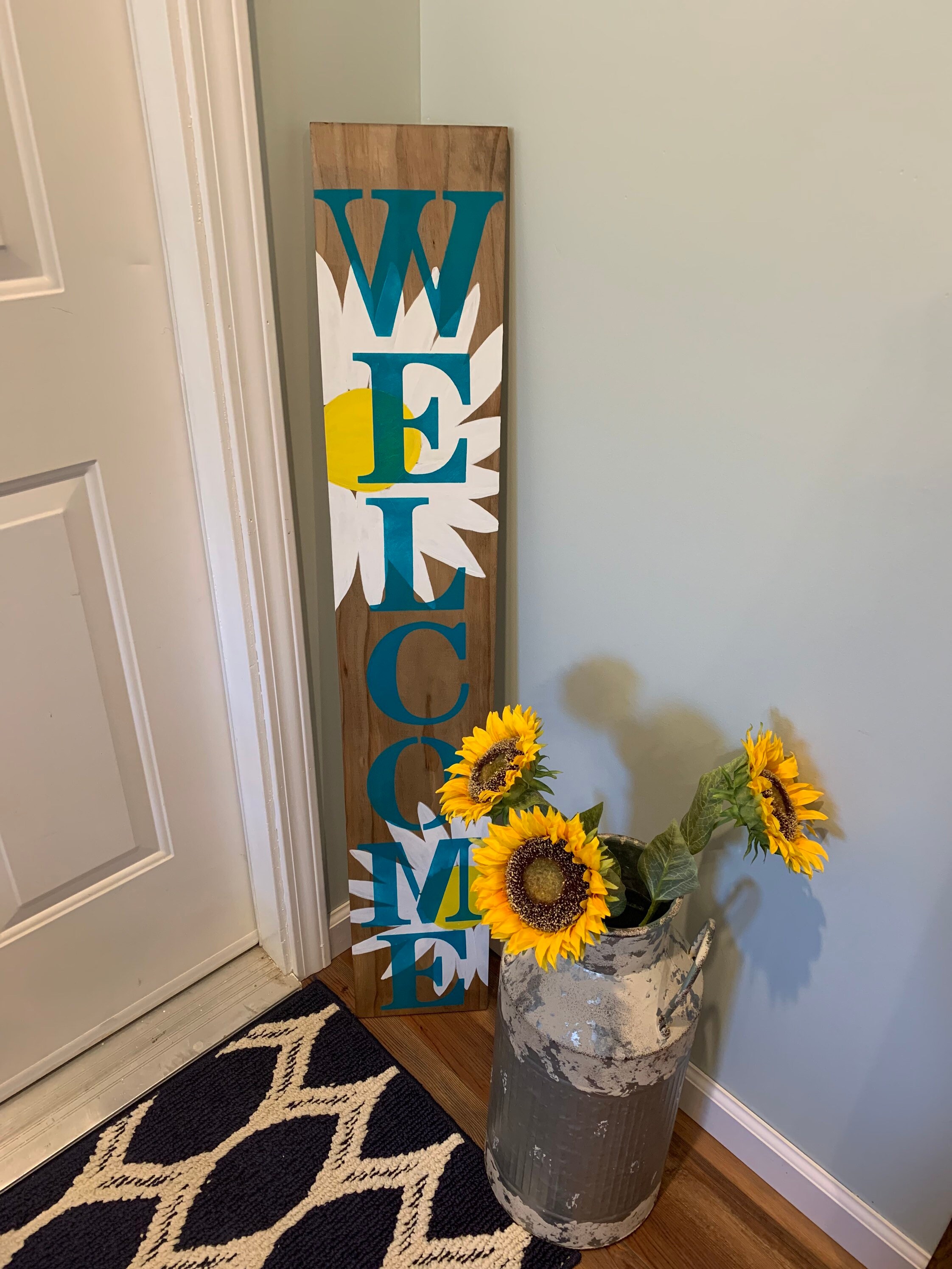 Daisy Welcome Sign/ Wood Flower Sign/ Welcome Sign/ Porch Welcome Sign ...
