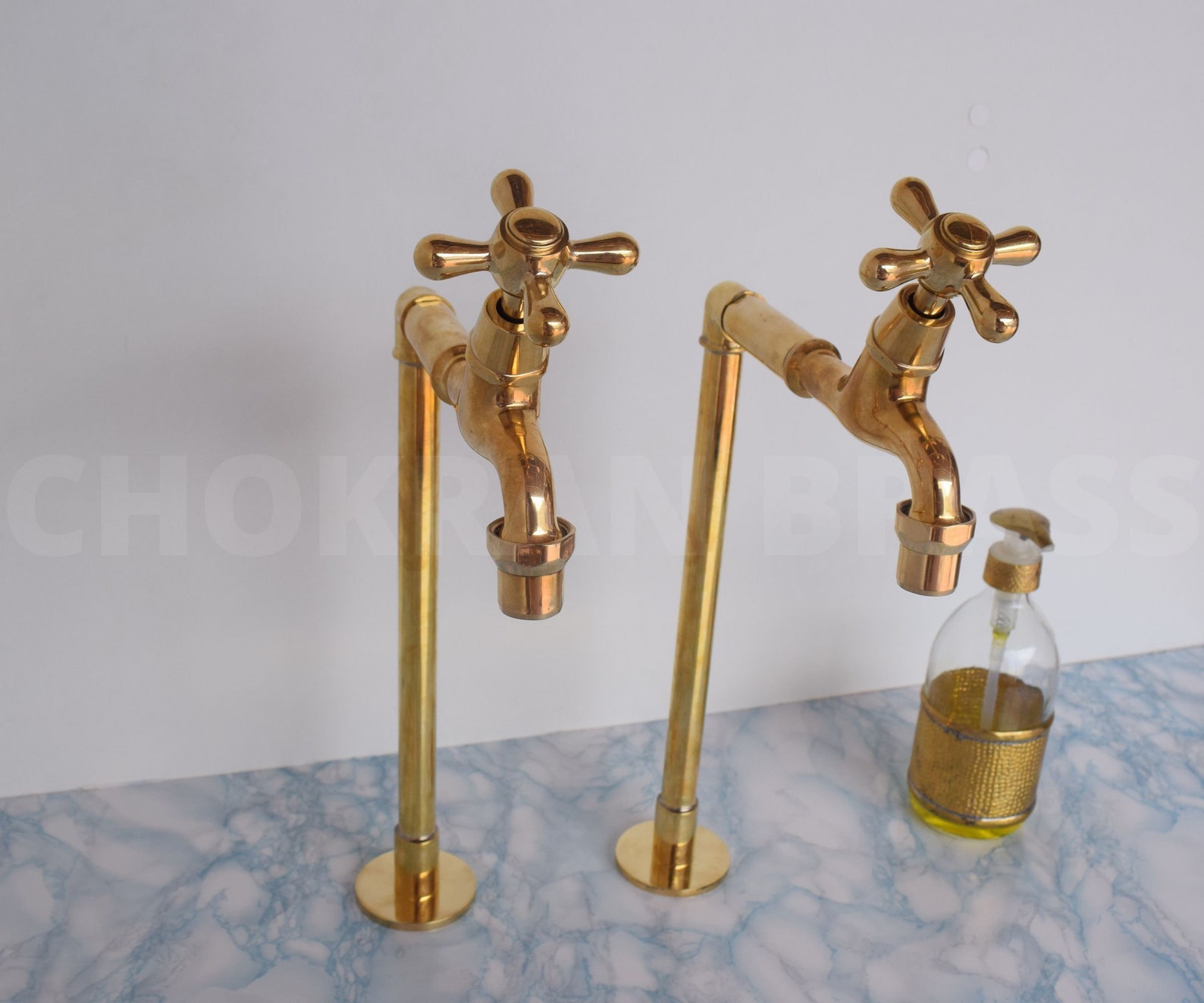 Kitchen Bib Taps, A Pasir of Deck Mounted Brass Taps, Single Hole ...