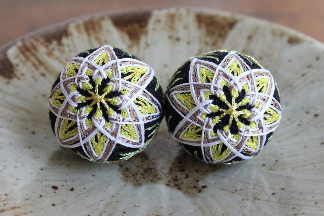 Small Temari Ball Pair Set, Japanese Ornament, Wafu Ornament, Home ...