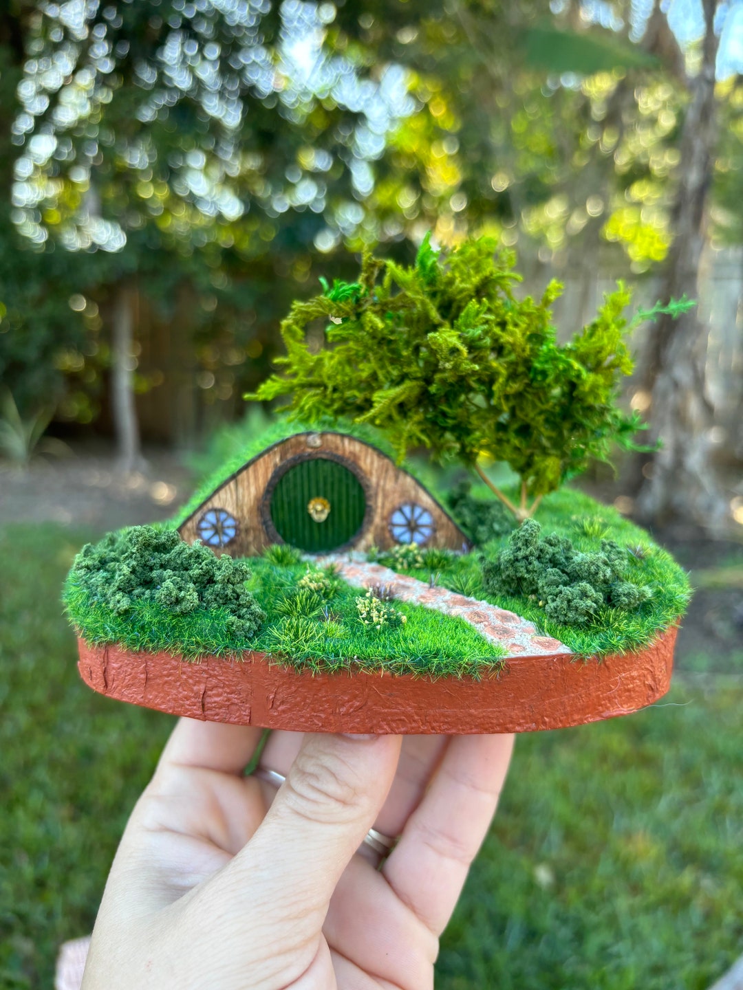 Miniature Hobbits Cottage, Curiosities, Miniature Hobbit Scene, Secret ...