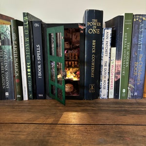 Apothecary Book Nook, Diorama, Book Nook Shelf Insert, Witchcraft Scene Book Nook, Bookshelf ...