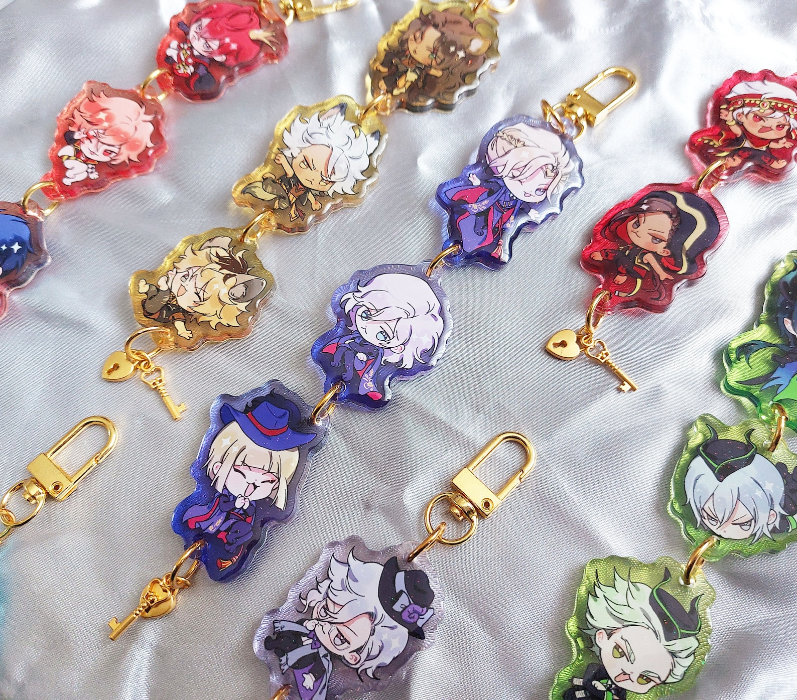 Twisted Wonderland Linking Charms Keychain - Etsy