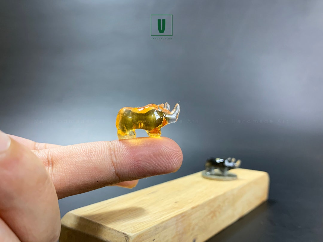 Exquisite Miniature Crystal Rhino Figurine | Handcrafted Glass Polish ...
