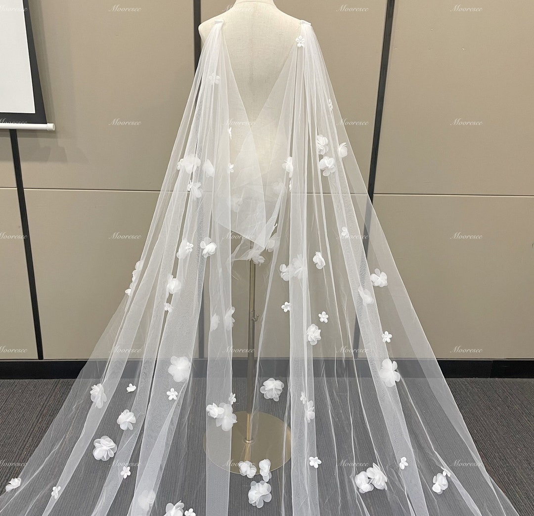 Scattered 3D Silk Flower Ivory Shoulder Clips Veil 1T Cathedral Wedding ...