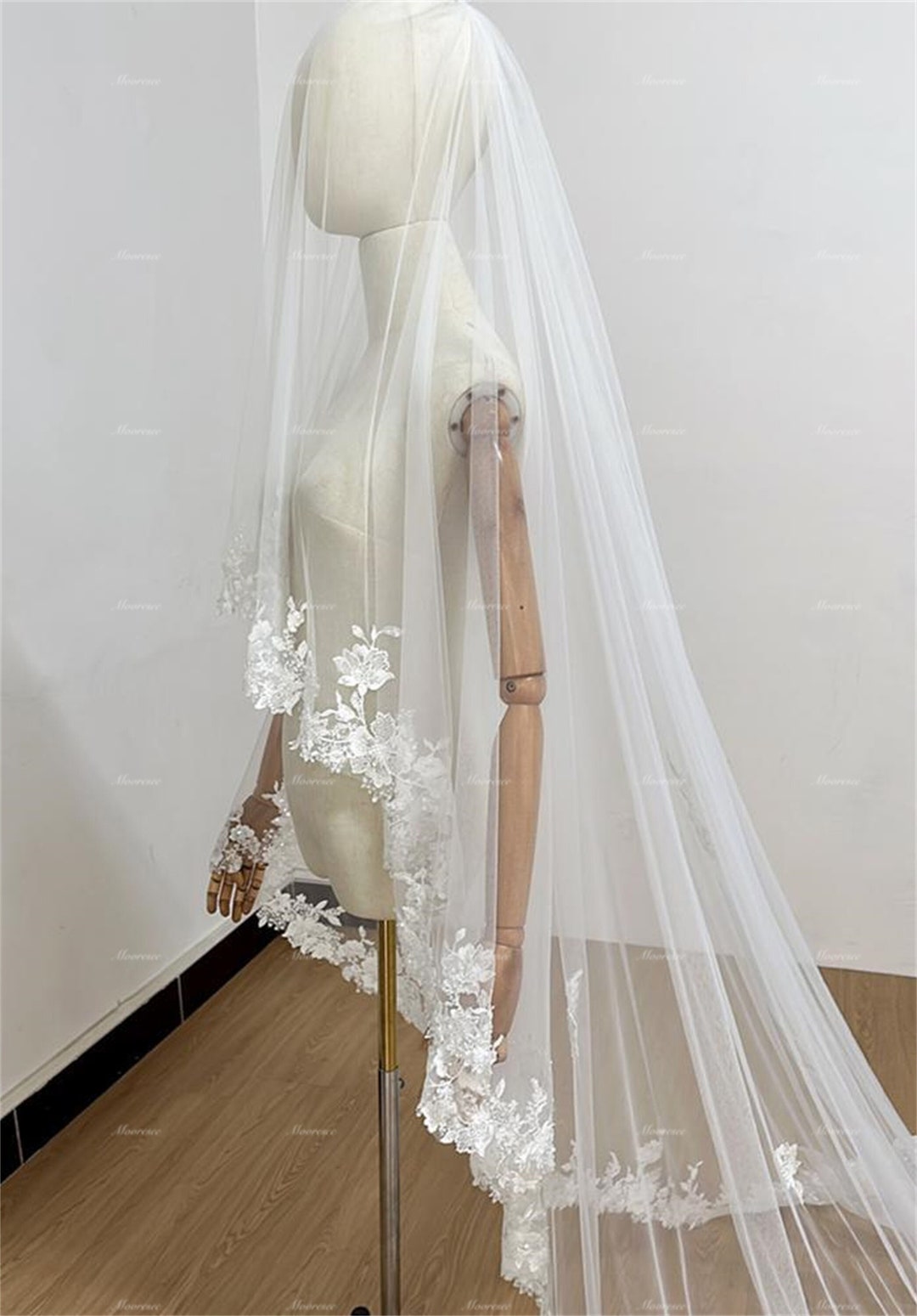 Vintage Dream Floral Lace Wedding Veil With Blusher Embroidered Floral ...