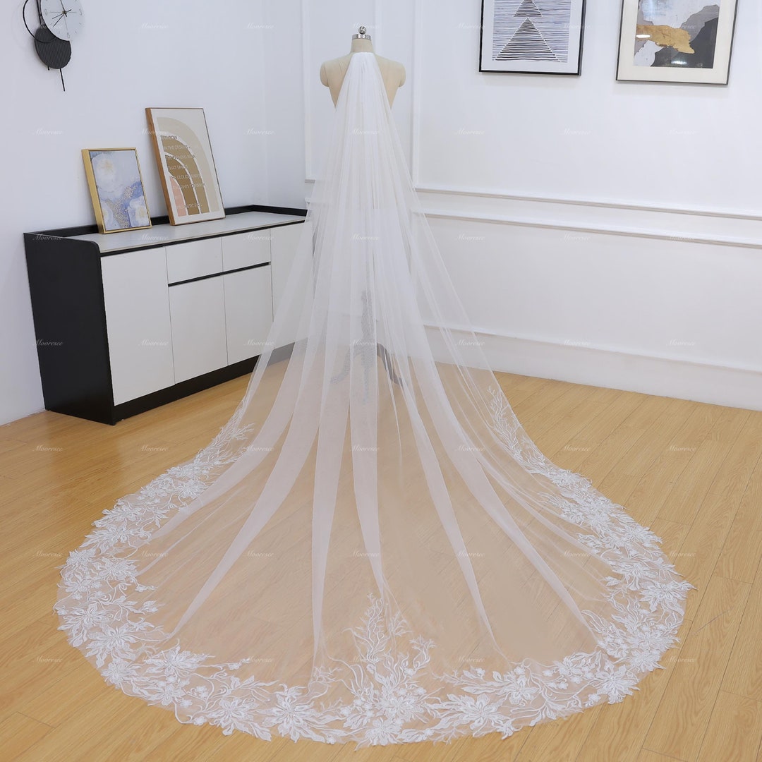 Royal Veil Sparkly Sequins Flower Lace Wedding Veil Vintage With Comb ...