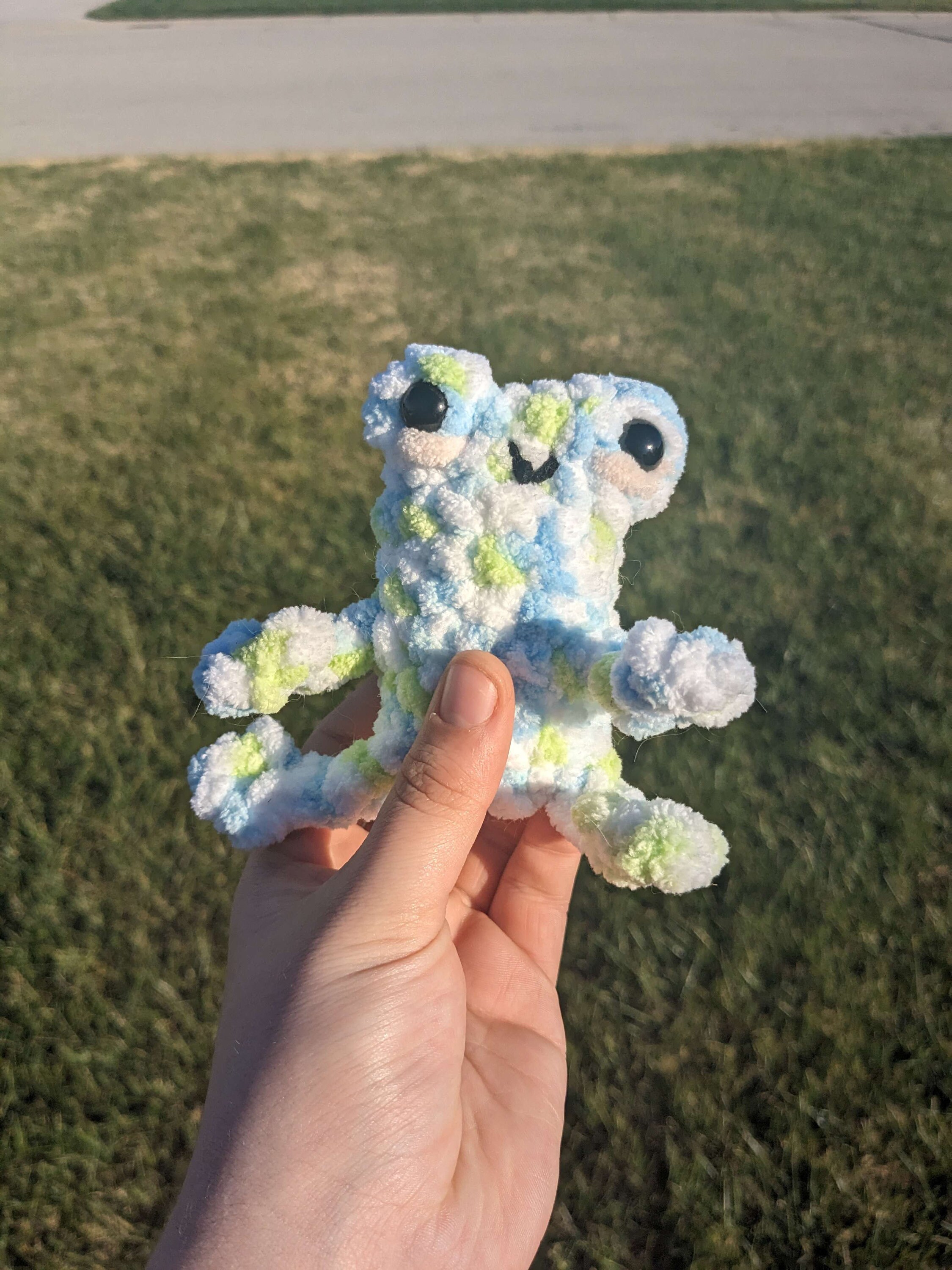 Crochet Mini Leggy Frogs, Stuffed Plushie, Handmade, Chunky Yarn ...
