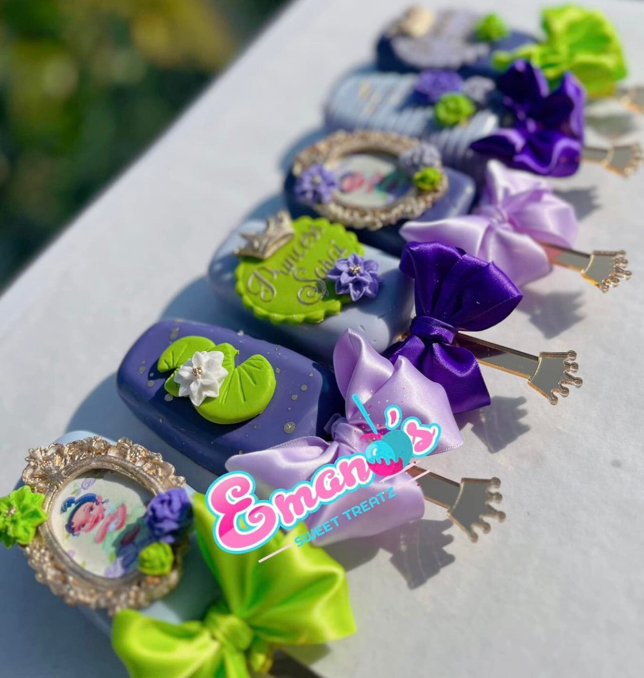 Crown Acrylic Custom Cakesicle, Custom Popsicle Sticks, Candy Apple ...