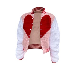 CROCHET PATTERN: Sweetheart Varsity Cute Valentine Heart Crochet ...