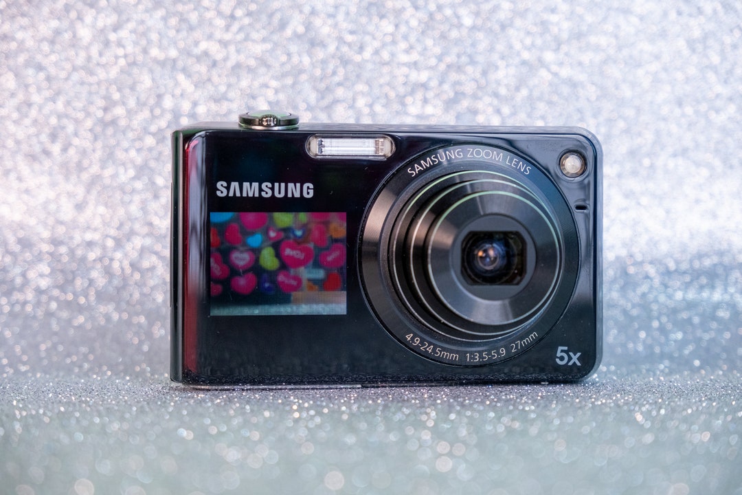 Samsung Pl150 With Selfie Screen Y2k Digicam CCD 12.1 Mp Fully Working Charger & Gift Included ...