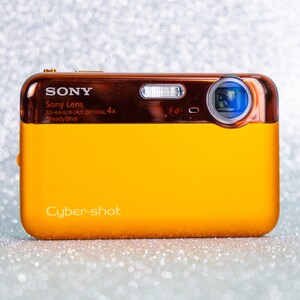 Sony Cybershot DSC-J10 Fotocamera Digitale Y2K 10,1 Mp Charger & Gift Included Express Shipping ...