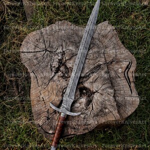 Custom Hand Forged Damascus Steel Blade Medieval Sword, 28" OA - Blood ...