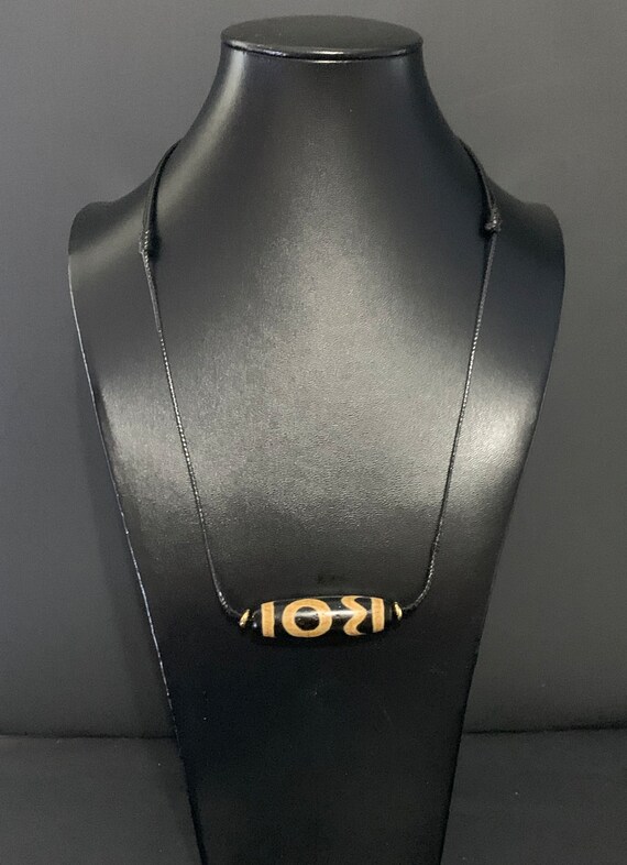 Dzi Bead " Heaven , Earth , Wind & Water " Amulet Pen… - Gem