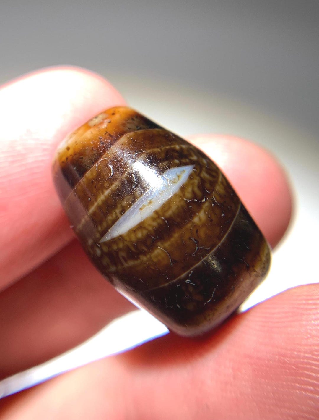 Natural Agate Dzi Bead: One Eye Amulet Pendant (21.3mm X 14.5mm) - Etsy