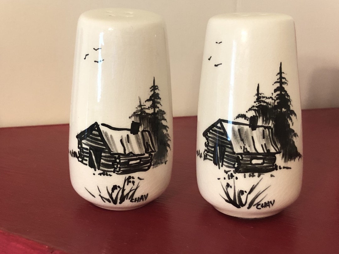 Vintage Salt & Pepper Shakers - Hand Painted - Alaska - FREE SHIPPING ...