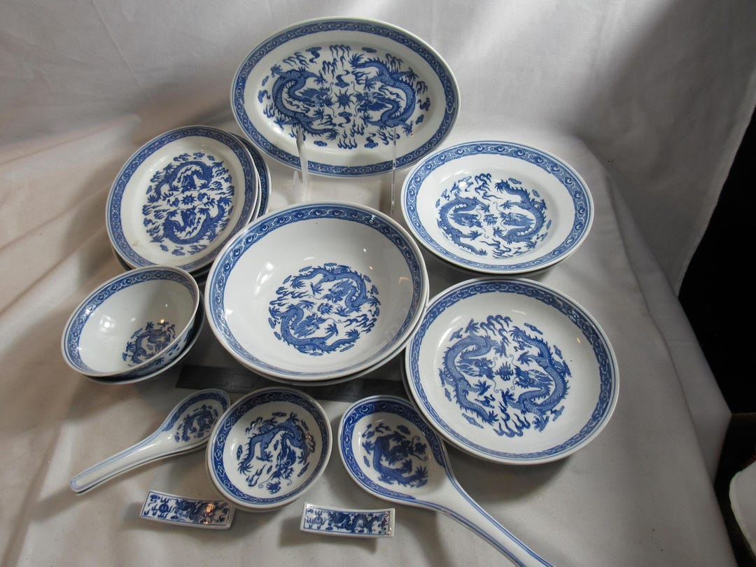 Double Dragon Rare Vintage Chinese Blue&white Dishware (19 Pieces) - Etsy