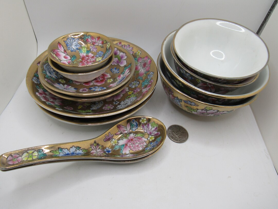 Rare 12 Piece Chinese Porcelain Famille Rose Gold Mille Fleur Serving ...
