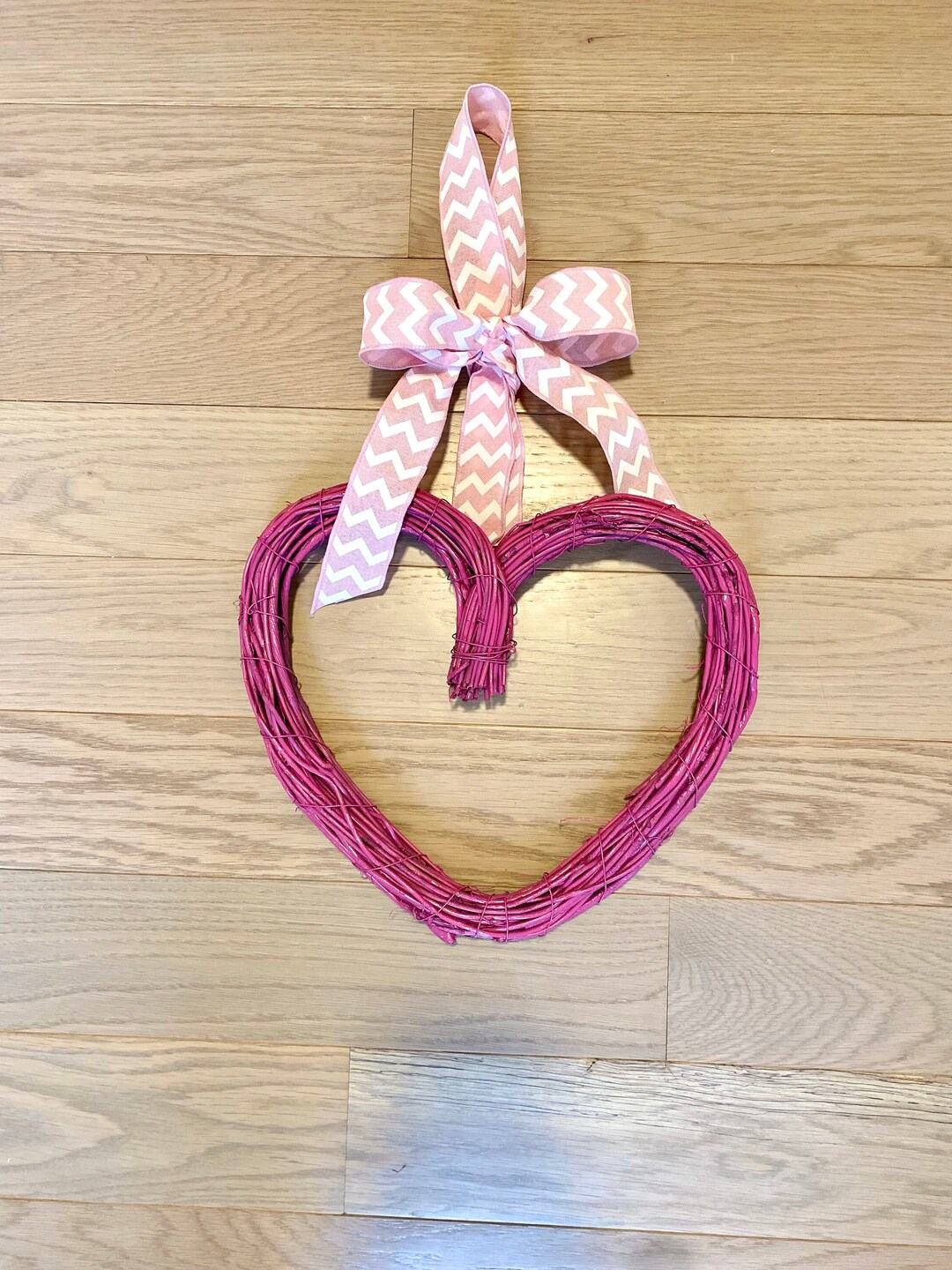 Outdoor Heart Wreath, Simple Valentines Wreath, Heart Shaped Wreath ...