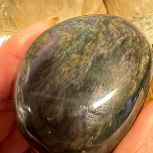 BEST AAA Extremely Chatoyant Velvet Obsidian AAA Grade Royal Peacock ...