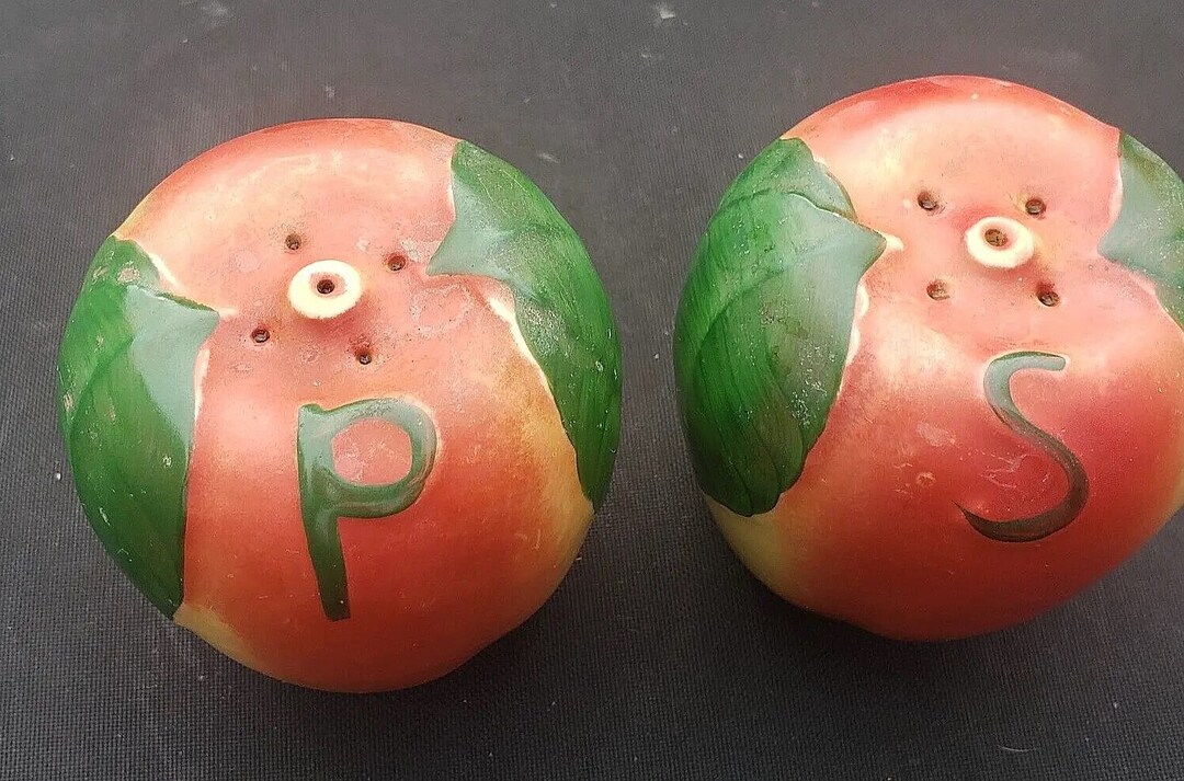 Vintage Hull Pottery Salt and Pepper Shakers Blushing Apple Ceramic ...