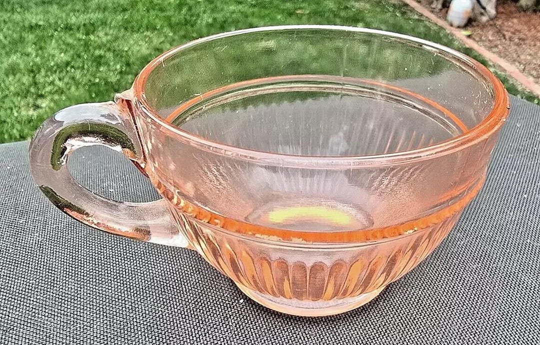 Pink Round Robin Pattern Cup, Economy Glass CO. - Etsy