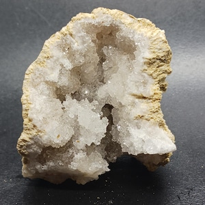 Raw Clear Quartz Geode Crystal With Sparkling Druzy Large Quartz Geodes ...