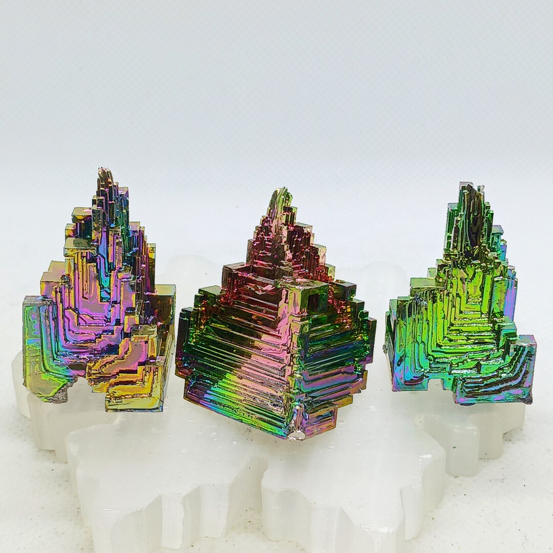 Raw Bismuth Mineral Small Bismuth Crystal Colorful Metallic Bismuth ...