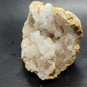 Raw Clear Quartz Geode Crystal With Sparkling Druzy Large Quartz Geodes ...