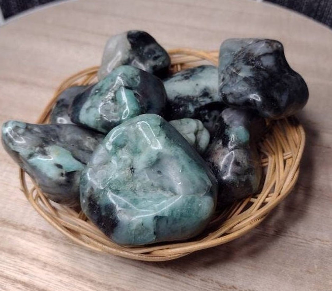 Emerald Tumble - High Quality Semi Polished Emerald With Amazing Color ...
