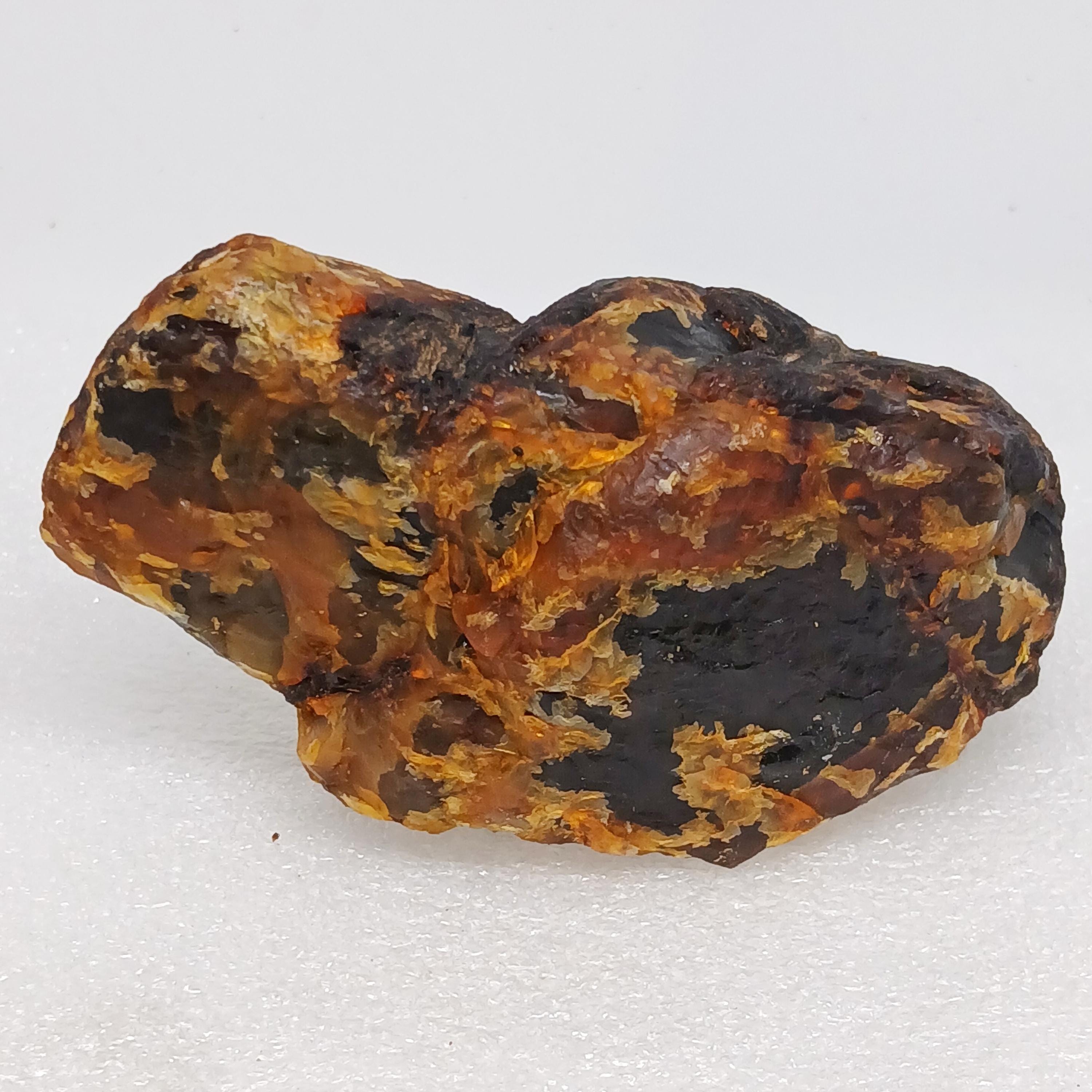 Natural Black Amber Specimen Raw Amber Stone Yellow Amber Tree Sap ...