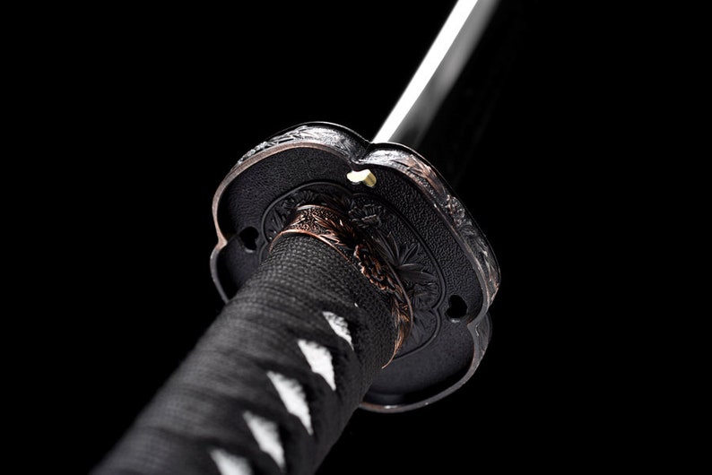 Handcrafted Tachi Japanese Samurai Sword With T10 Clay Tempered Steel ...