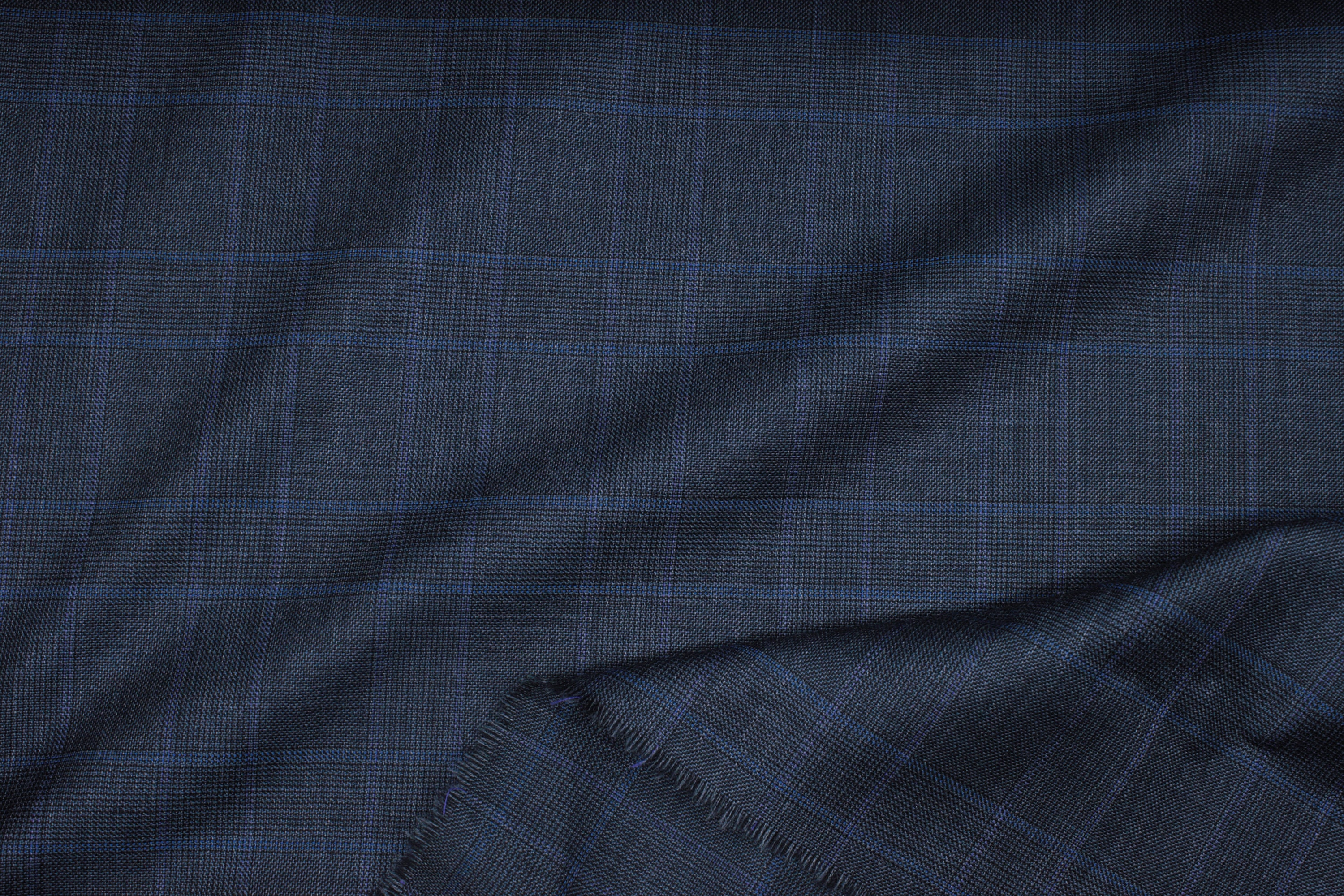 Reda Worsted Wool Italian Suiting Fabric Made for Hugo Boss Premium ...